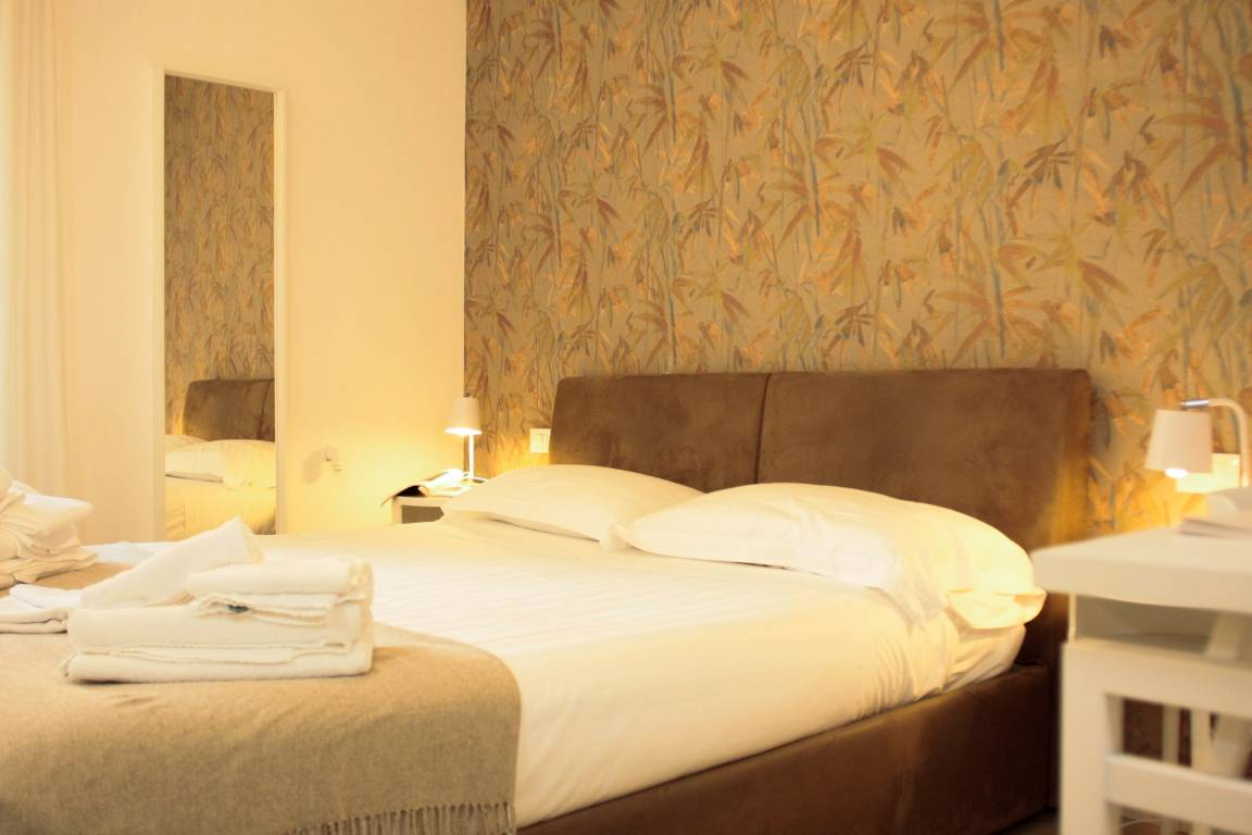 75 M² Huoneisto ∙ 3 Makuuhuonetta ∙ 6 Vierasta - Milano