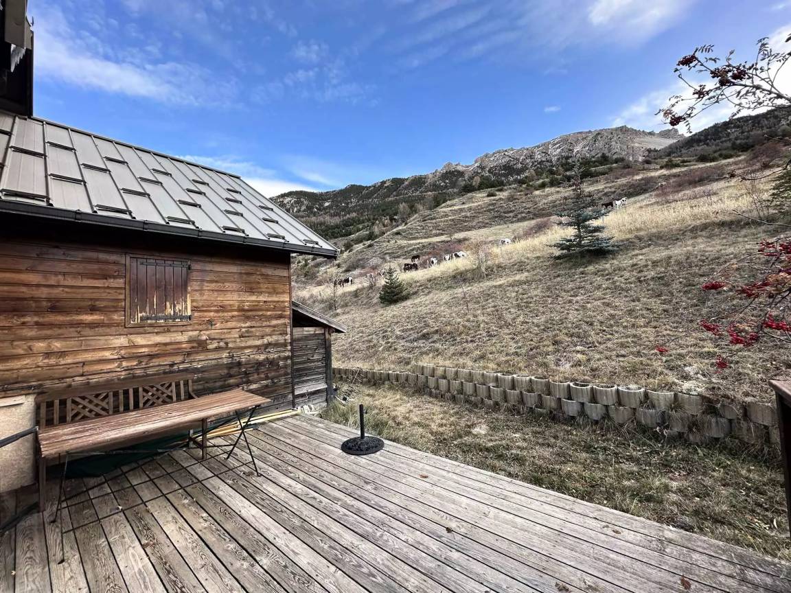 120 M² Chalet ∙ 4 Bedrooms ∙ 8 Guests - Risoul