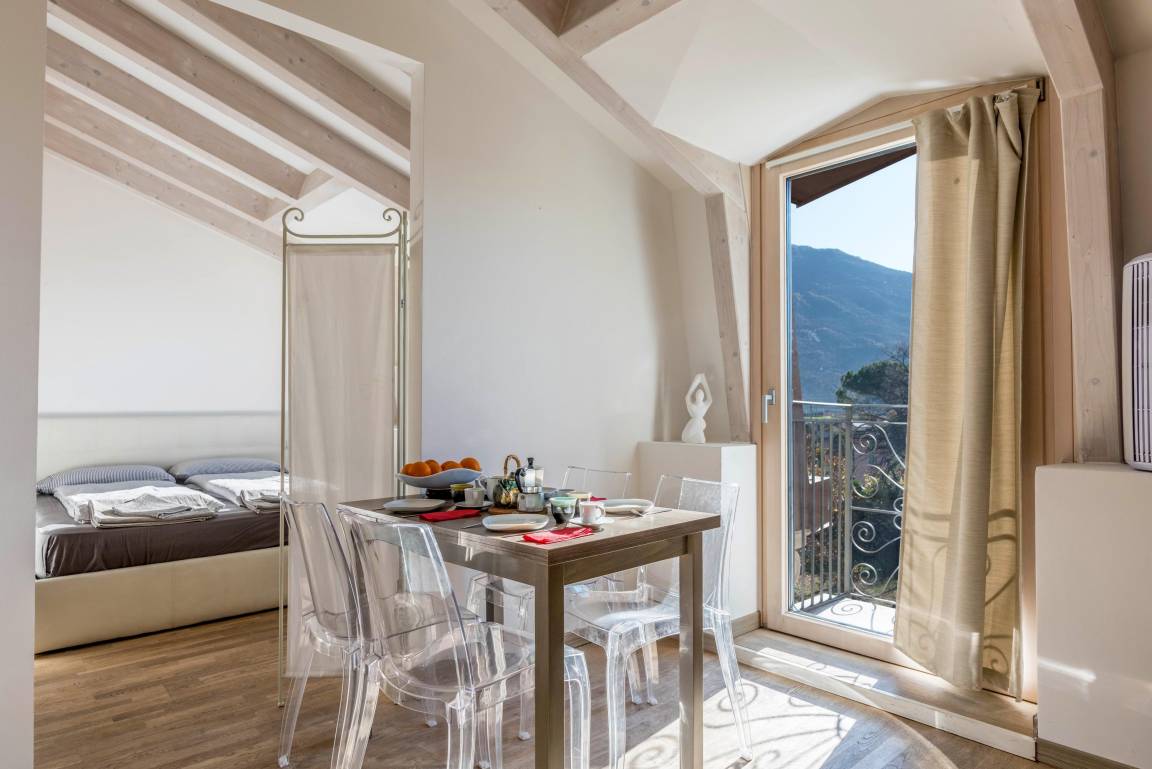 65 M² Ferienwohnung ∙ 2 Schlafzimmer ∙ 5 Gäste - Rovereto