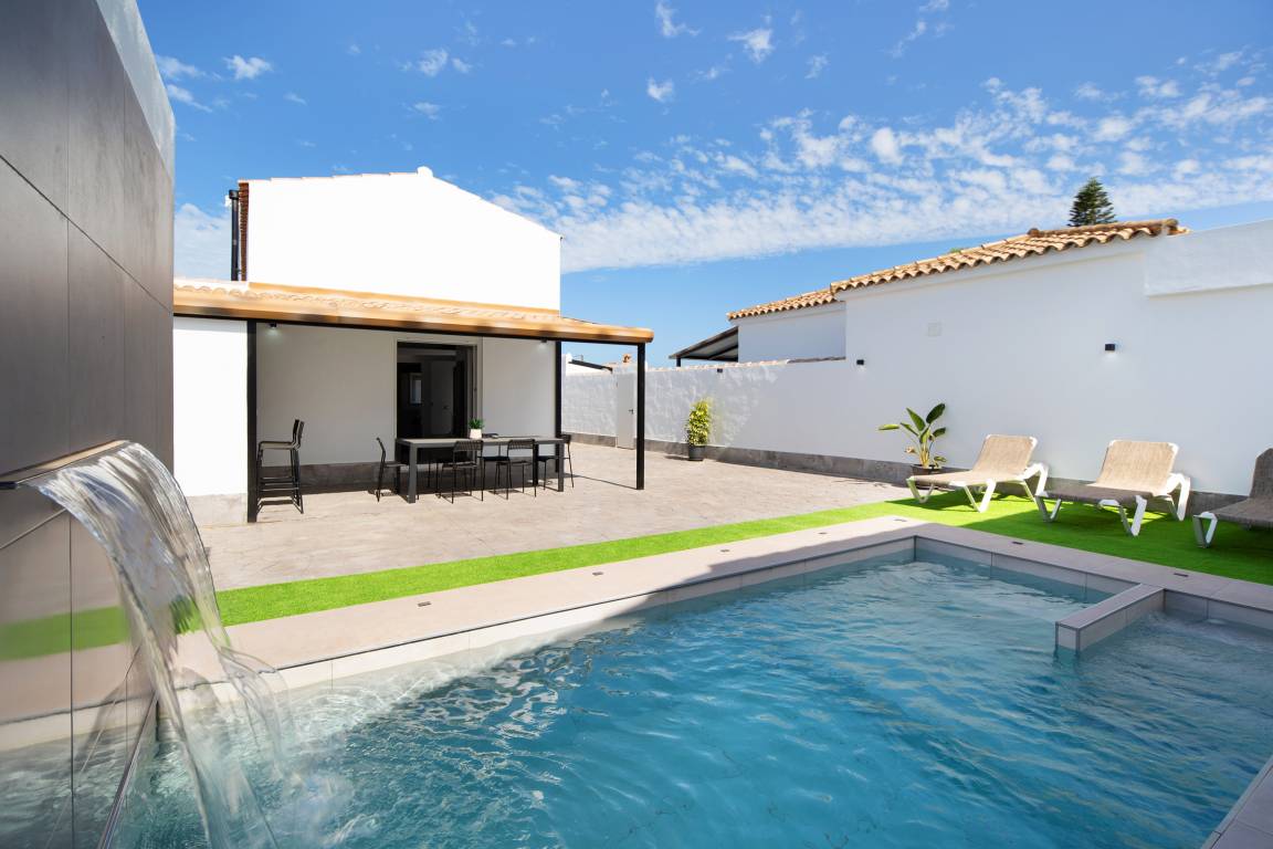 50 M² Casa ∙ 3 Habitaciones ∙ 8 Huéspedes - Chiclana de la Frontera