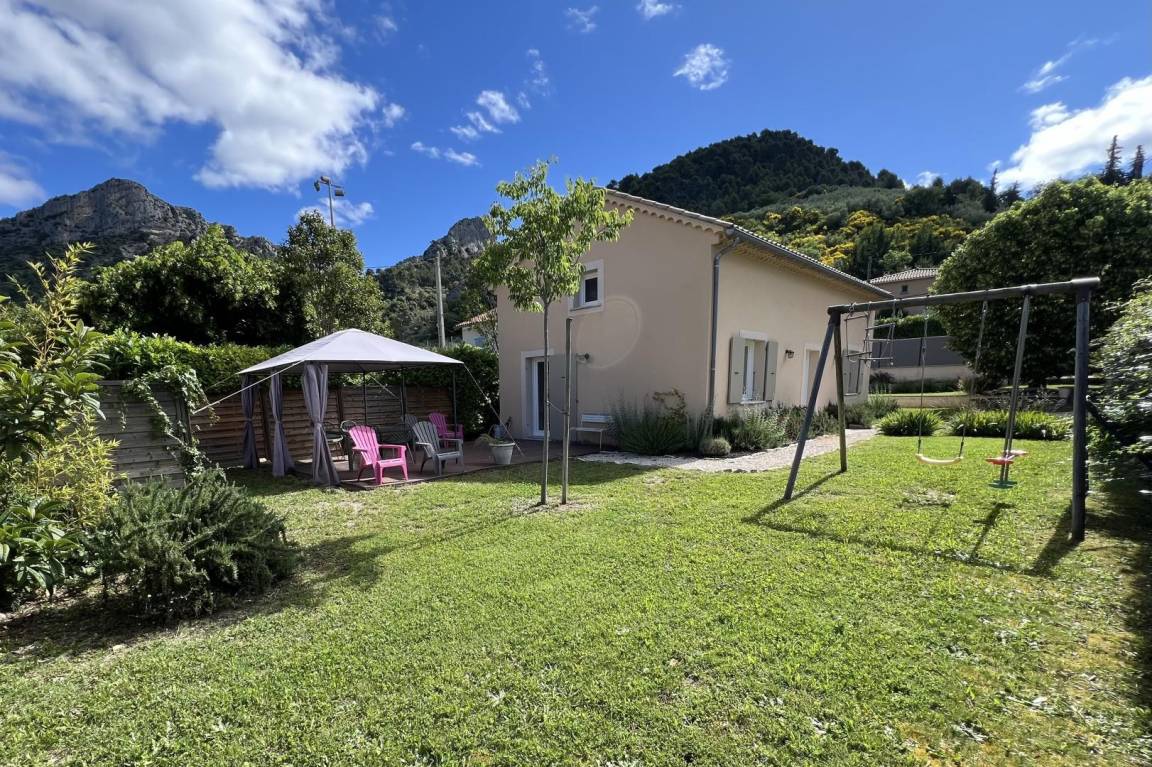 70 M² Gîte ∙ 2 Bedrooms ∙ 4 Guests - Mont Serein
