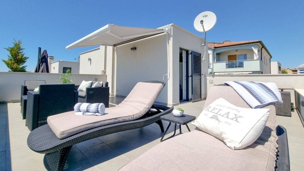 65 M² Maison De Vacances ∙ 2 Chambres ∙ 6 Personnes - Novigrad