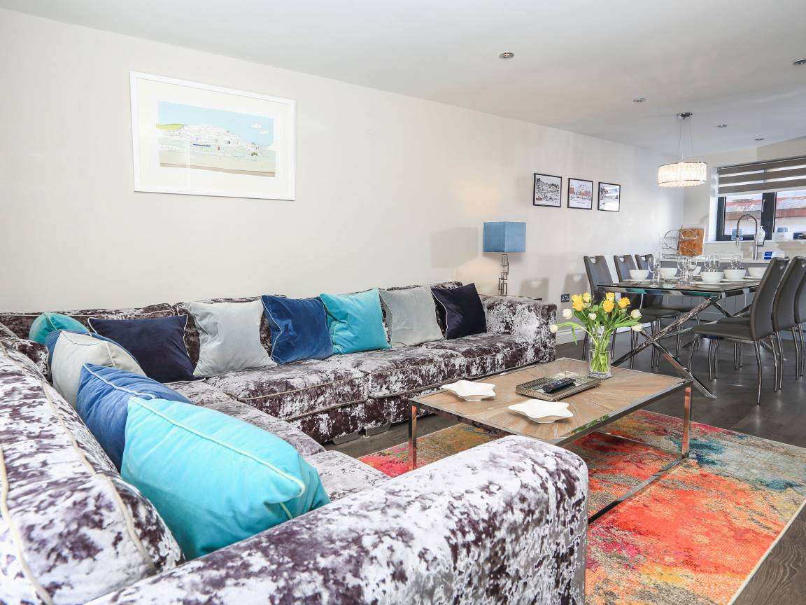 Cottage ∙ 3 Bedrooms ∙ 6 Guests - Dartmouth