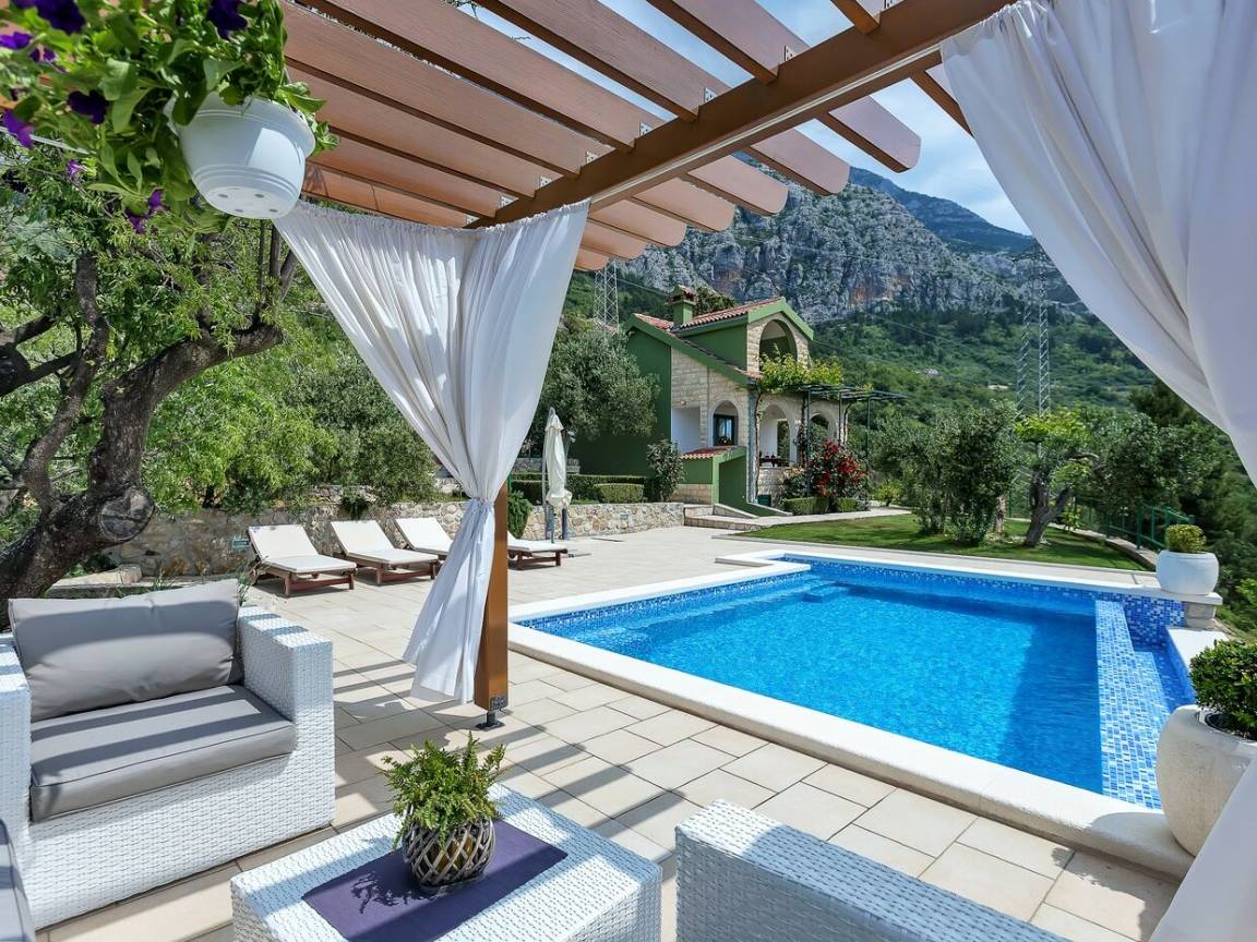 90 M² Casa ∙ 2 Habitaciones ∙ 5 Huéspedes - Makarska