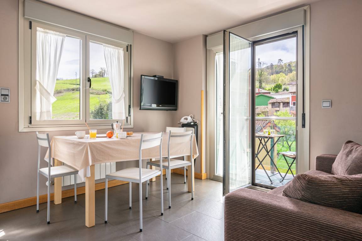 42 M² Apartamento ∙ 2 Habitaciones ∙ 4 Huéspedes - Cangas de Onís
