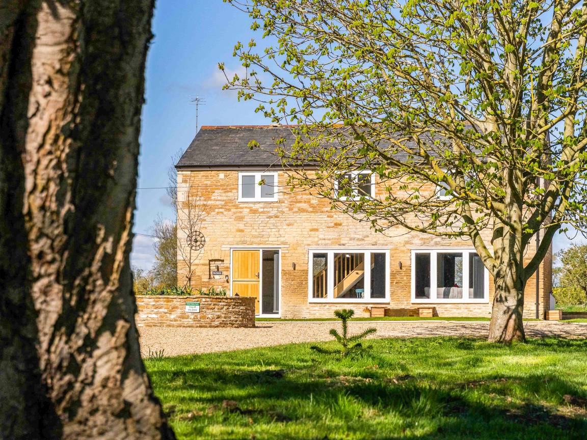Cottage ∙ 3 Bedrooms ∙ 6 Guests - Stamford