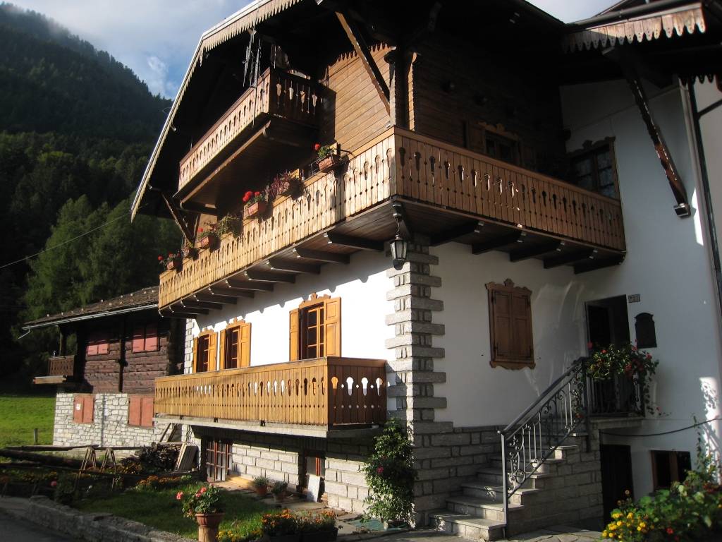 60 M² Apartment ∙ 2 Bedrooms ∙ 8 Guests - Saas-Fee