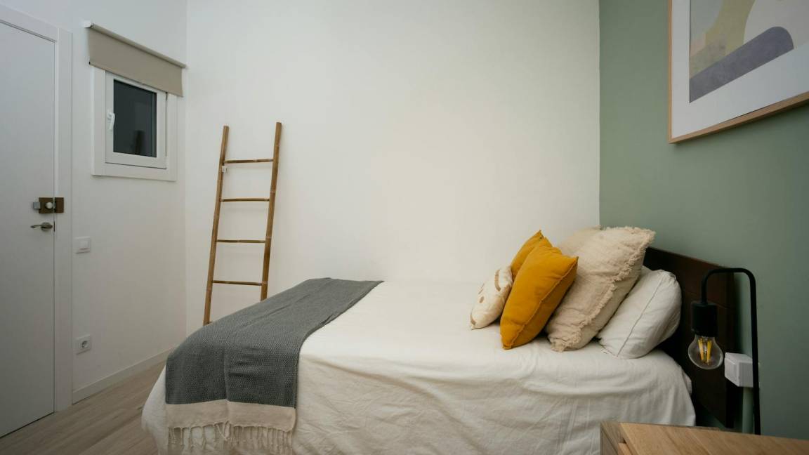 240 M² Private Room ∙ 1 Bedroom ∙ 1 Guest - Barcelona