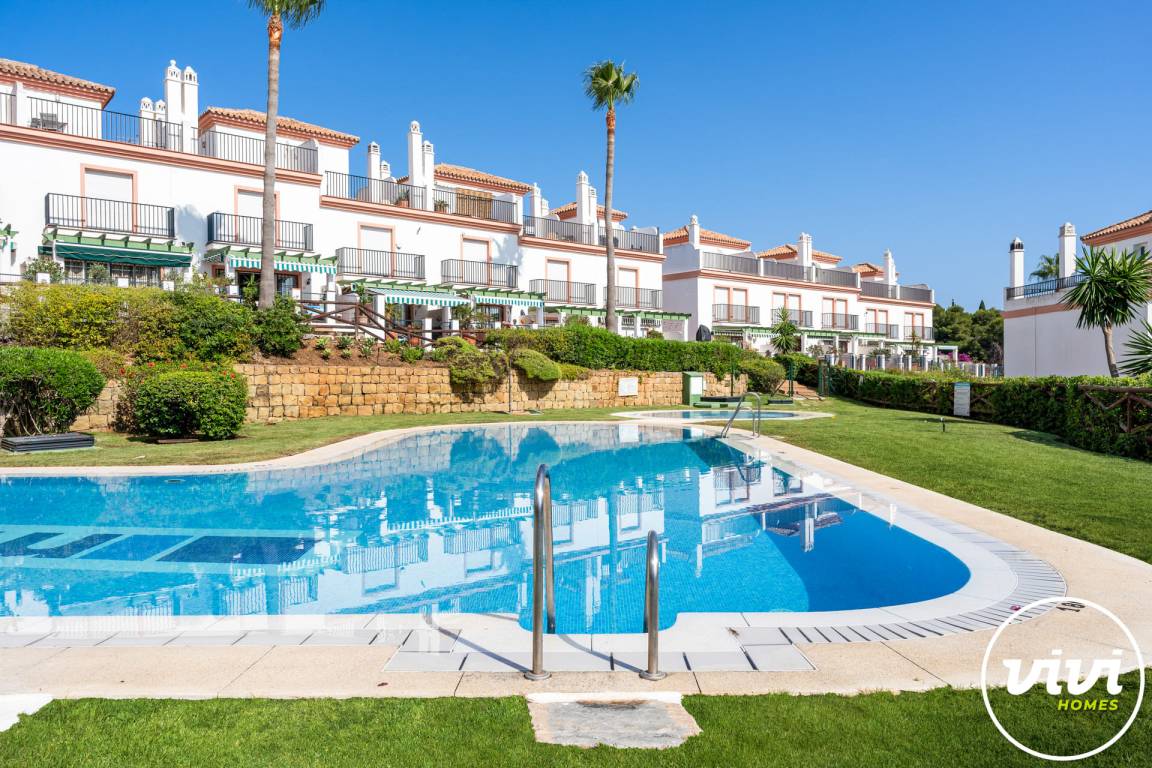 129 M² Apartamento ∙ 3 Habitaciones ∙ 6 Huéspedes - Calahonda