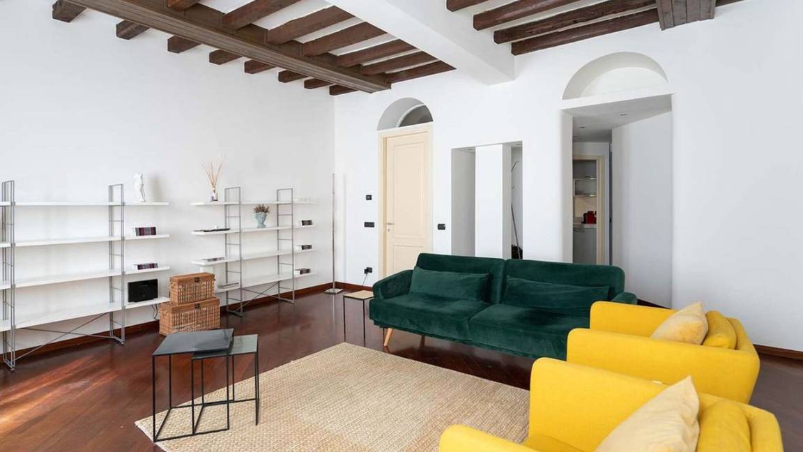 85 M² Huoneisto ∙ 2 Makuuhuonetta ∙ 4 Vierasta - Milano