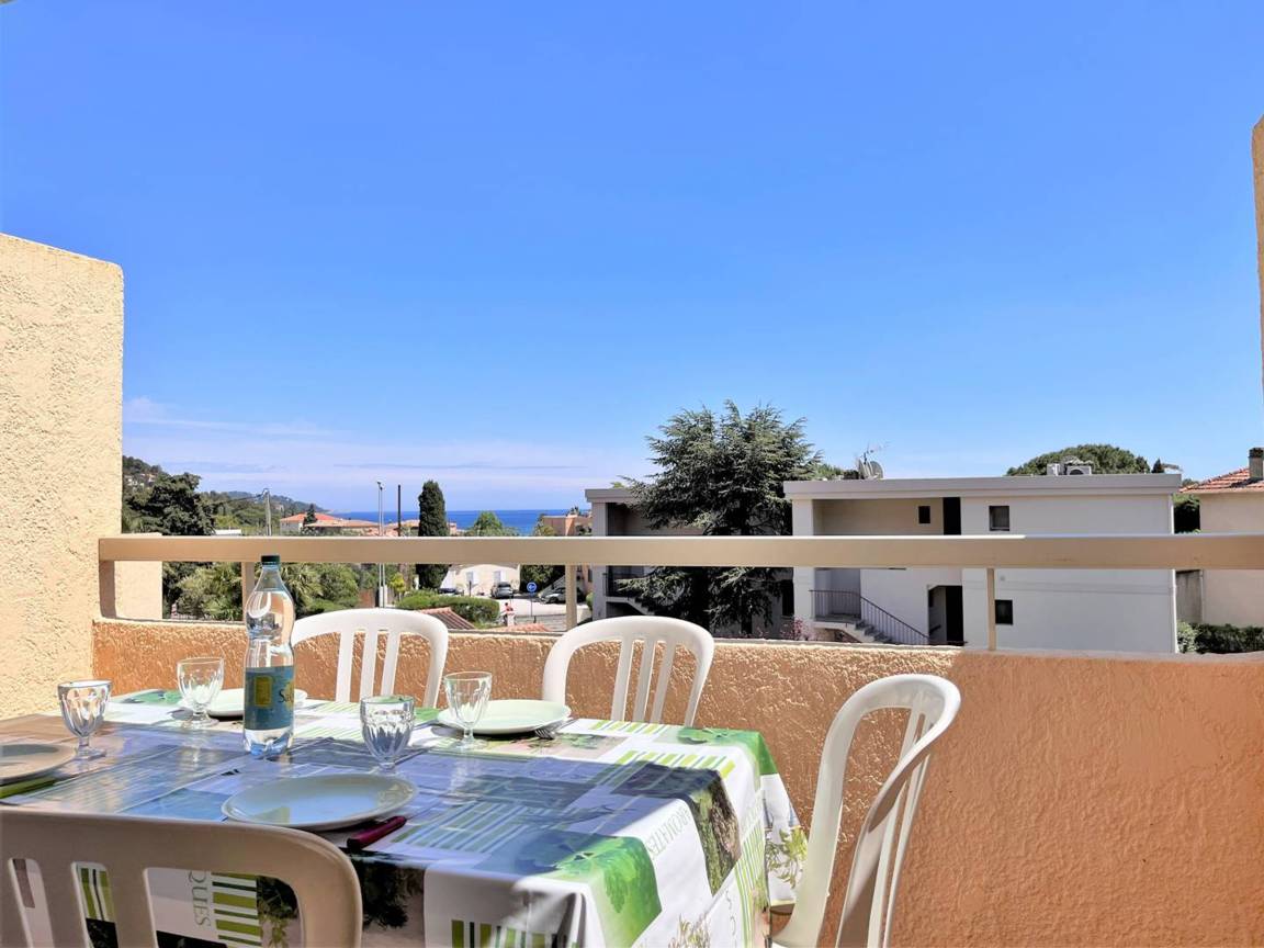 35 M² Apartment ∙ 1 Bedroom ∙ 5 Guests - Le Lavandou