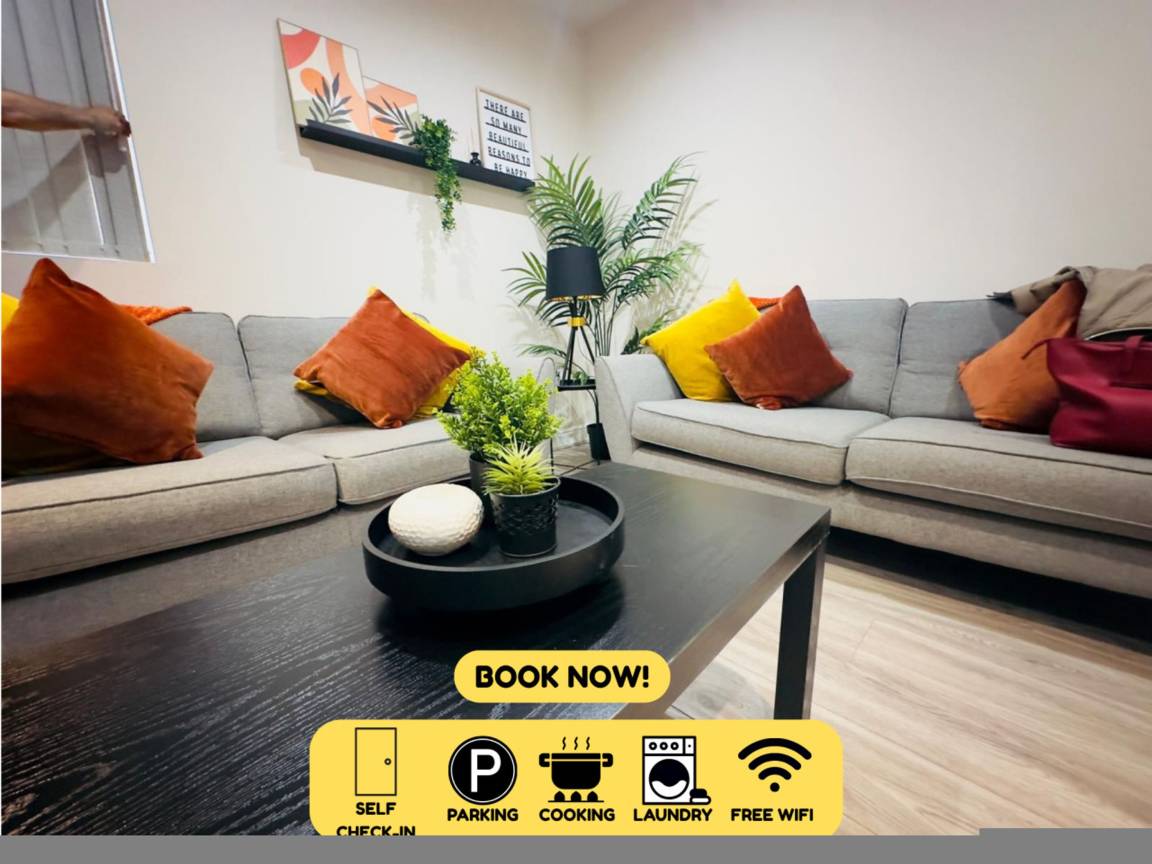 80 M² House ∙ 6 Bedrooms ∙ 8 Guests - Preston