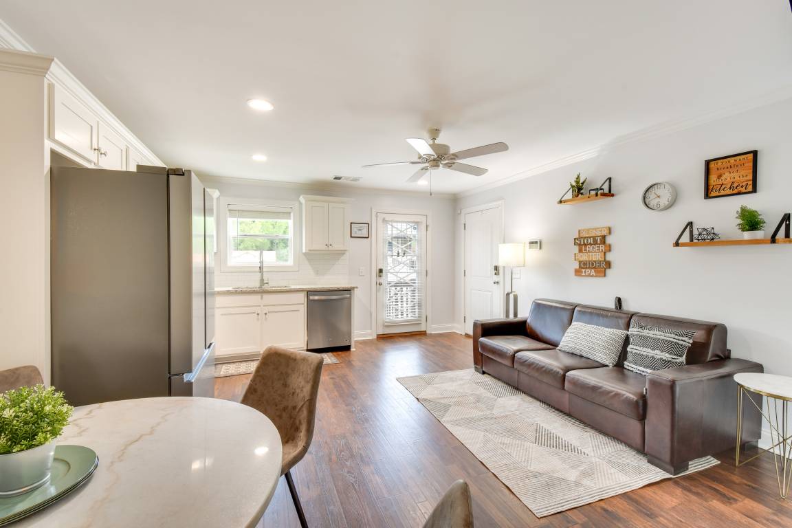 74 M² Apartment ∙ 1 Bedroom ∙ 4 Guests - Helen, GA