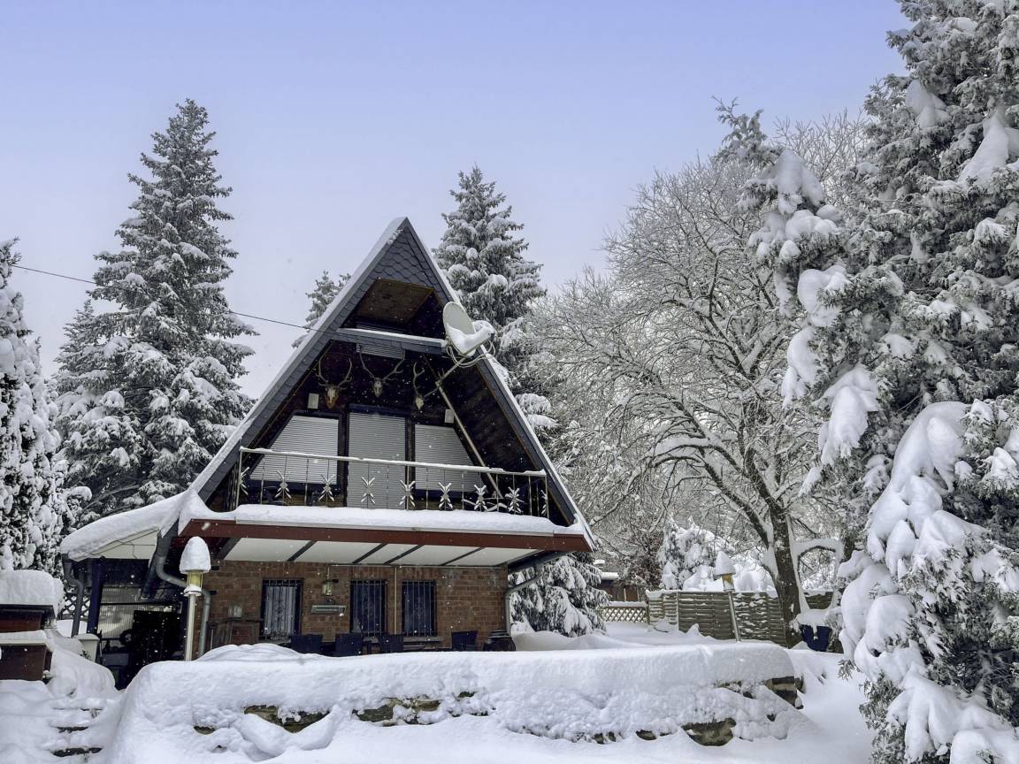 60 M² Ferienhaus ∙ 1 Schlafzimmer ∙ 4 Gäste - Suhl