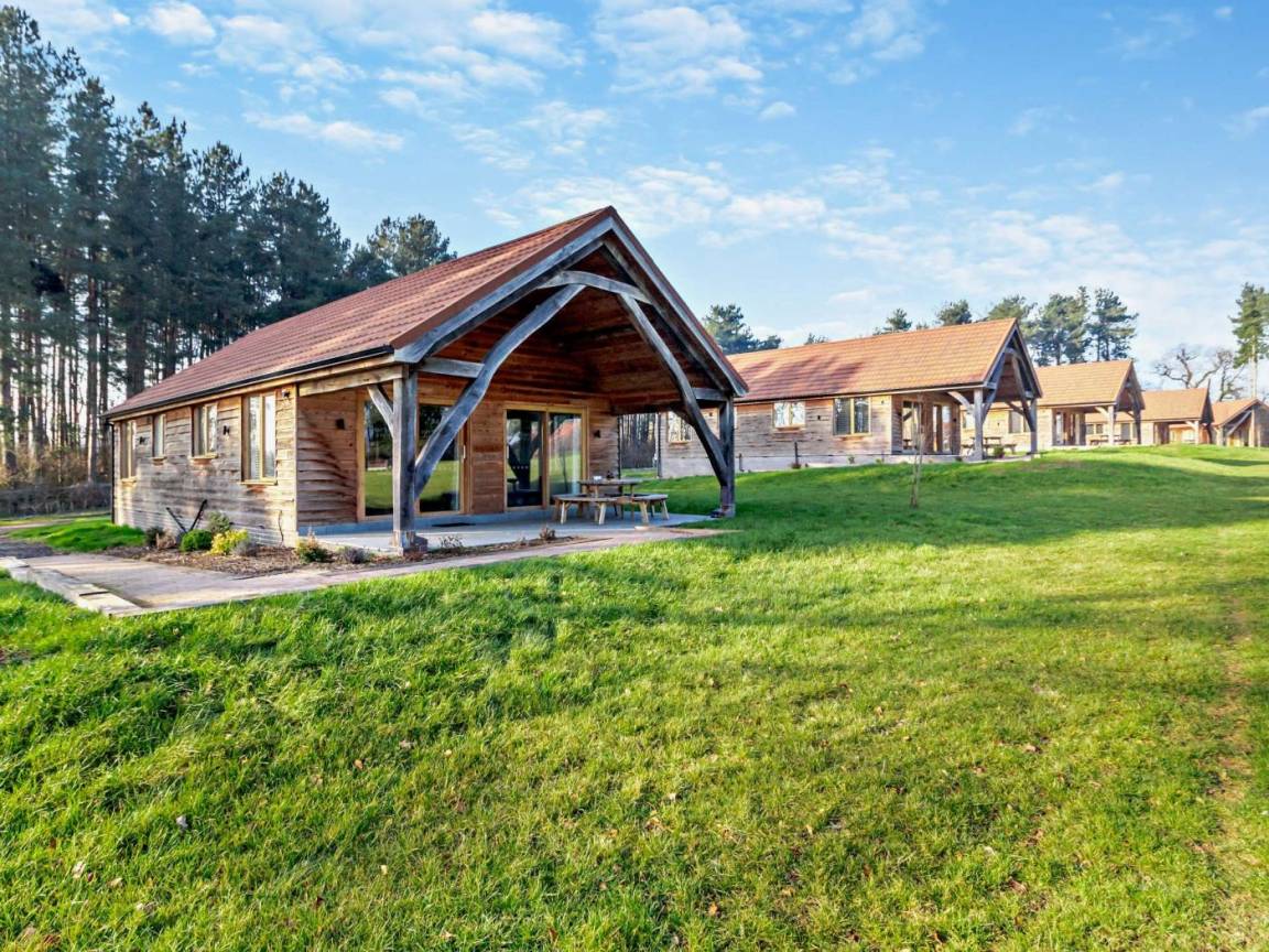 Lodge ∙ 2 Bedrooms ∙ 4 Guests - Norfolk