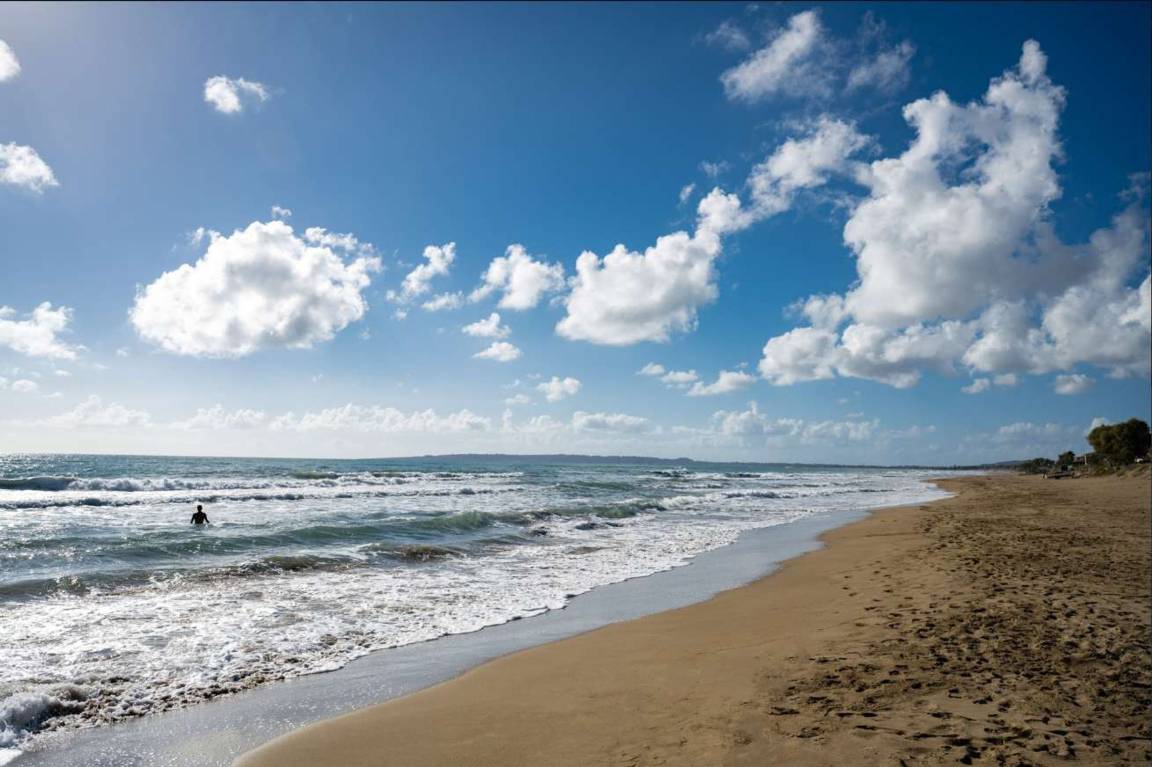 House ∙ 3 Bedrooms ∙ 7 Guests - Пиргос