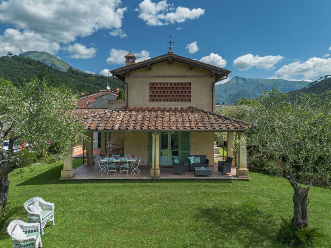 200 M² Ferienhaus ∙ 1 Schlafzimmer ∙ 10 Gäste - Pietrasanta
