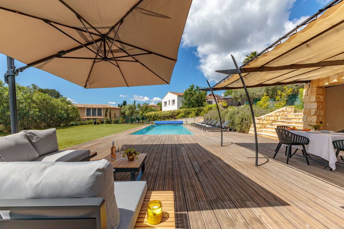 190 M² Villa ∙ 5 Bedrooms ∙ 9 Guests - Mougins