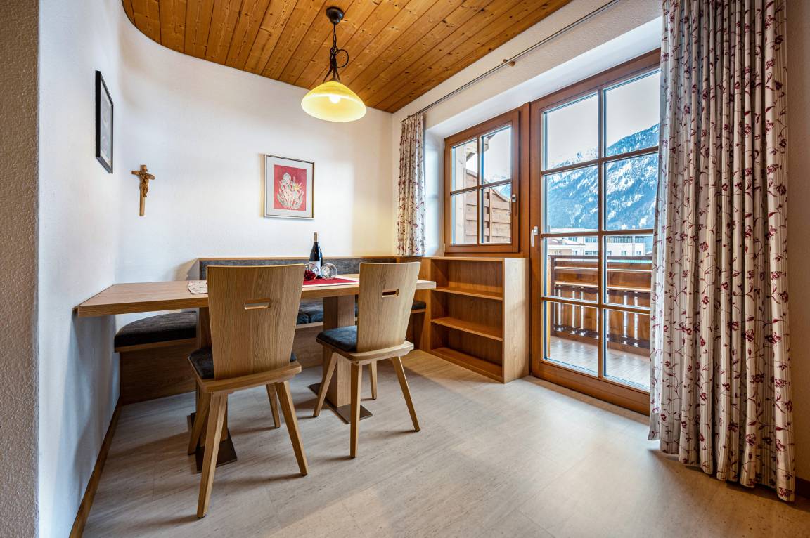 48 M² Ferienwohnung ∙ 2 Schlafzimmer ∙ 5 Gäste - Sand in Taufers