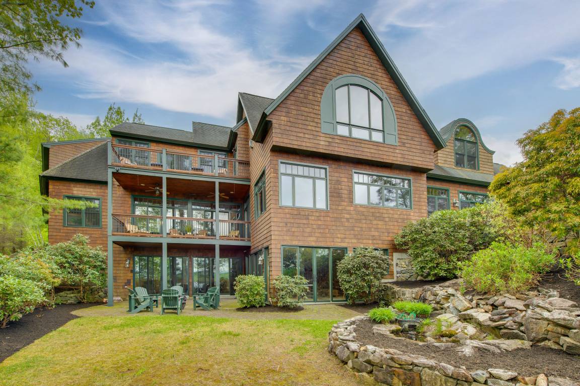 882 M² House ∙ 6 Bedrooms ∙ 12 Guests - Alton, NH