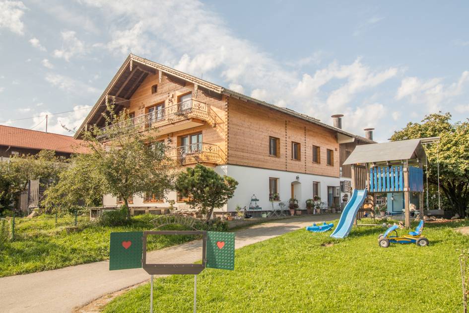 75 M² Apartment ∙ 2 Bedrooms ∙ 4 Guests - Stephanskirchen
