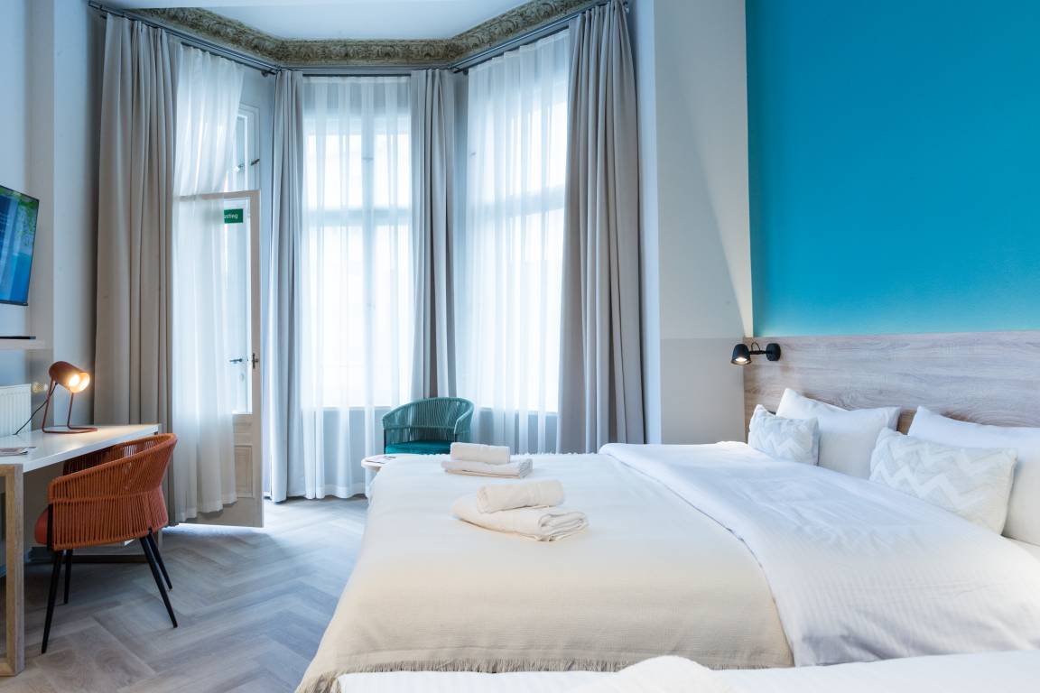 160 M² Apartment ∙ 3 Bedrooms ∙ 12 Guests - Berlin