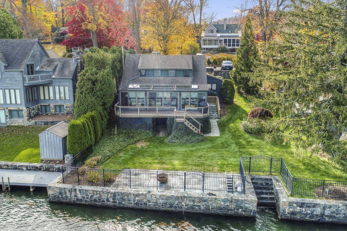 House ∙ 4 Bedrooms ∙ 8 Guests - Danbury, CT