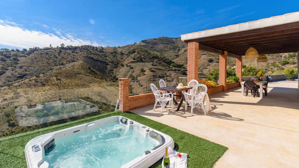 110 M² Maison De Vacances ∙ 3 Chambres ∙ 6 Personnes - Torrox