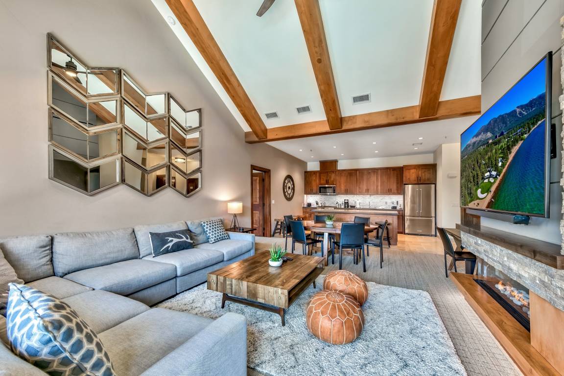 160 M² Condo ∙ 3 Bedrooms ∙ 8 Guests - South Lake Tahoe, CA