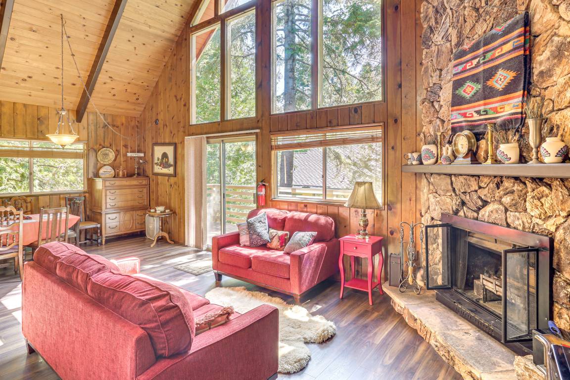 164 M² House ∙ 3 Bedrooms ∙ 6 Guests - Lake Arrowhead, CA