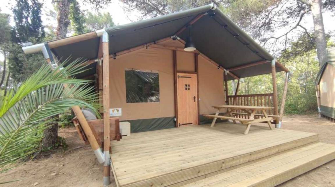 50 M² Tienda De Campaña ∙ 2 Habitaciones ∙ 3 Huéspedes - Torroella de Montgrí