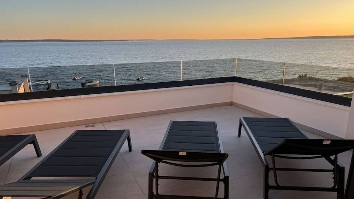 135 M² Maison De Vacances ∙ 2 Chambres ∙ 6 Personnes - Pag