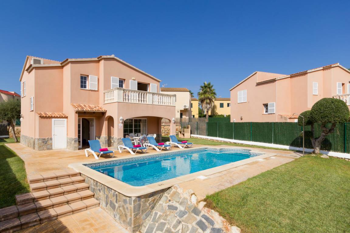 183 M² Villa ∙ 3 Schlafzimmer ∙ 6 Gäste - Menorca