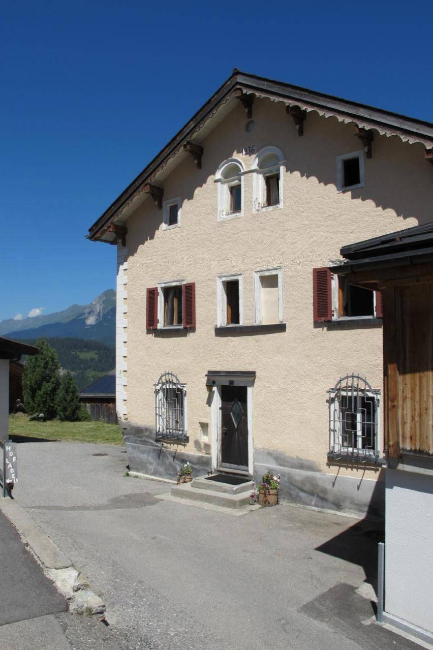Ferienwohnung ∙ 4 Schlafzimmer ∙ 7 Gäste - Alvaneu