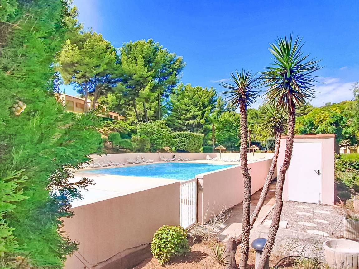 30 M² Huis ∙ 1 Slaapkamer ∙ 4 Gasten - Bandol
