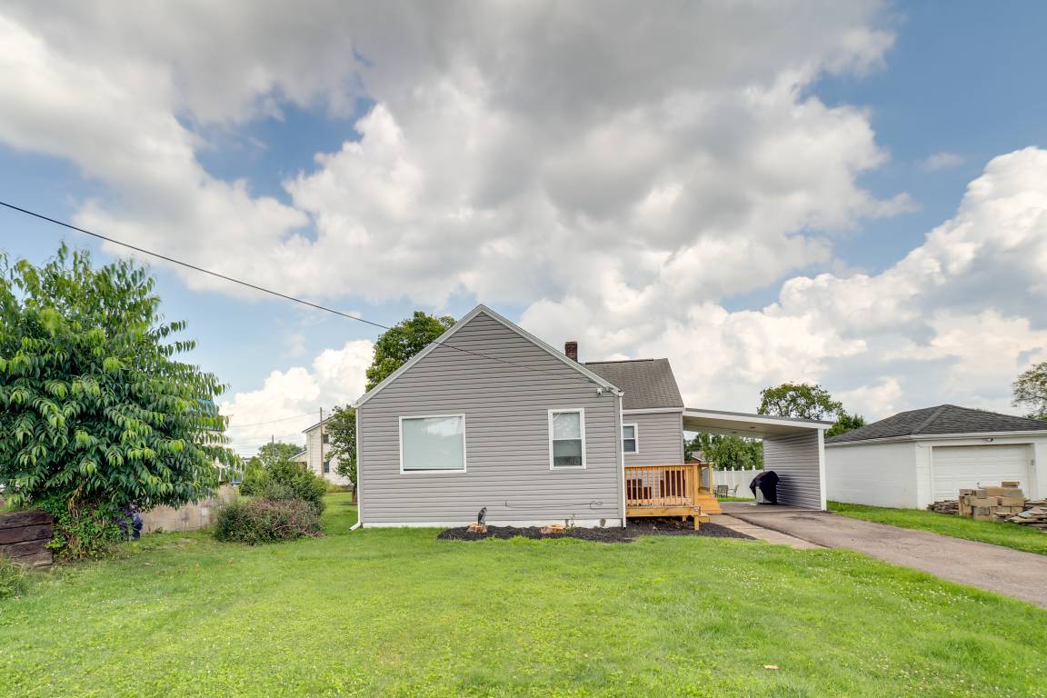 113 M² House ∙ 2 Bedrooms ∙ 5 Guests - Freeport, PA