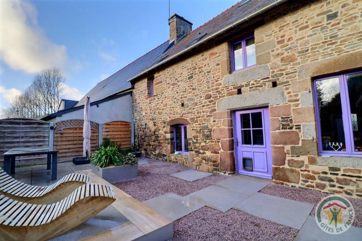 127 M² Gîte ∙ 3 Chambres ∙ 6 Personnes - Combourg