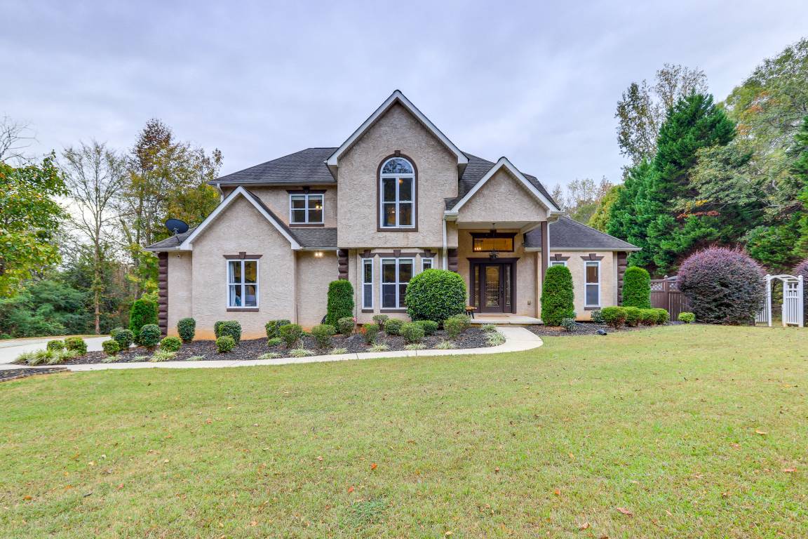 329 M² House ∙ 6 Bedrooms ∙ 20 Guests - Stockbridge, GA