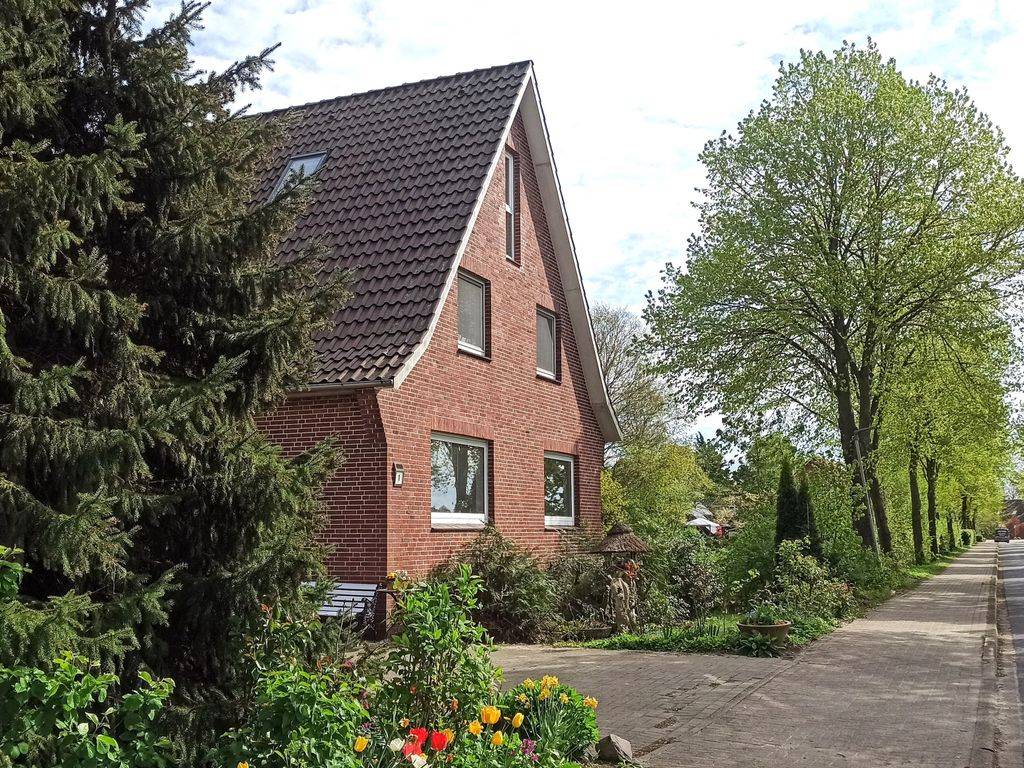 75 M² Ferienhaus ∙ 2 Schlafzimmer ∙ 7 Gäste - Wedel