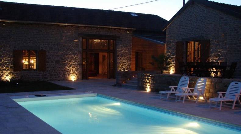 340 M² Gîte ∙ 5 Habitaciones ∙ 16 Huéspedes - Ambazac