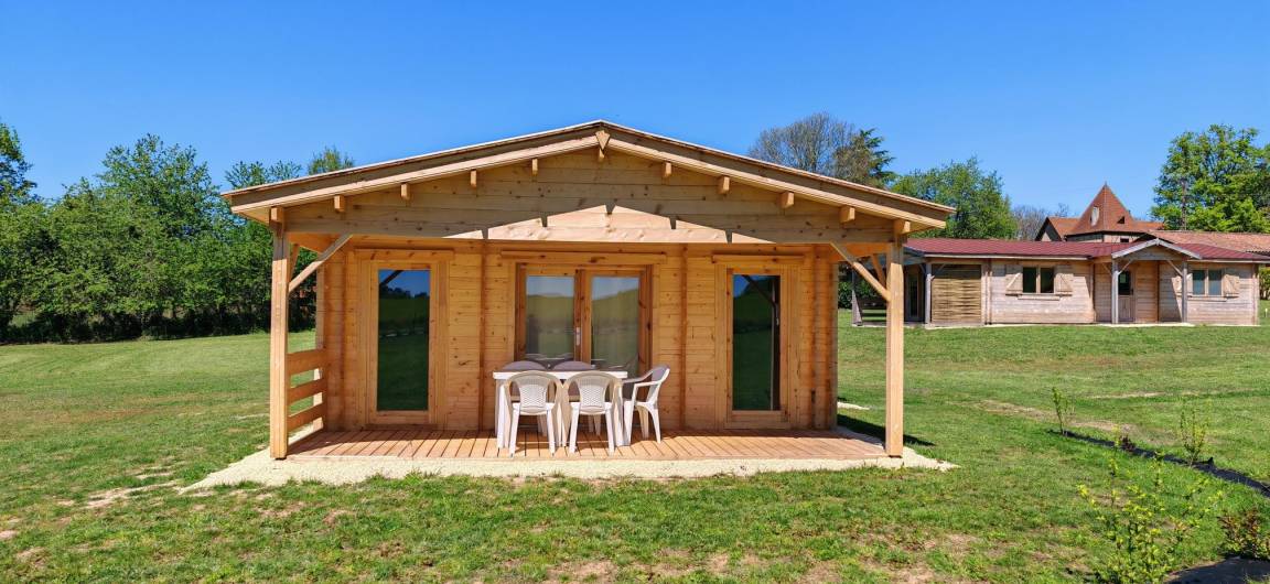 60 M² Chalet ∙ 2 Chambres ∙ 5 Personnes - Dordogne