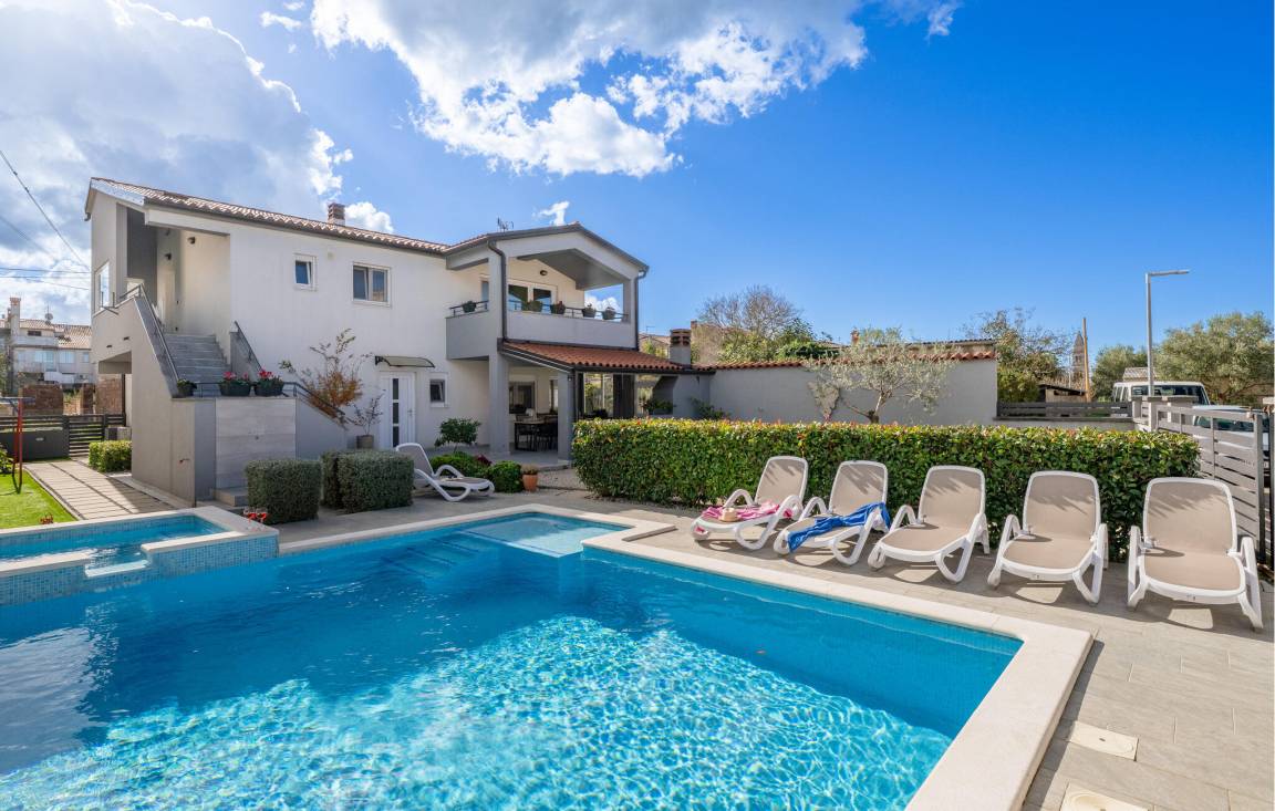 60 M² Apartment ∙ 2 Bedrooms ∙ 5 Guests - Rovinj