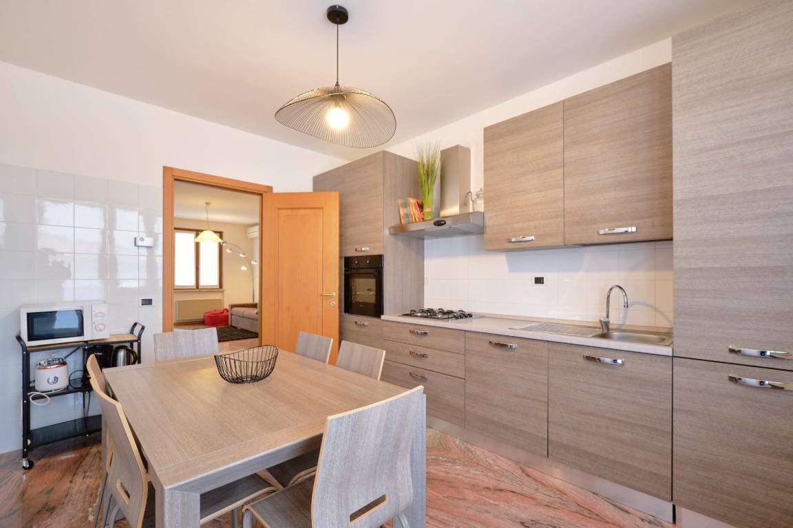 80 M² Apartamento ∙ 2 Habitaciones ∙ 4 Huéspedes - Garda