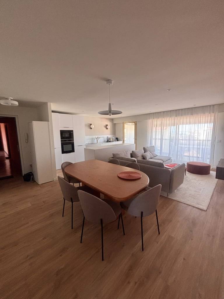 125 M² Apartment ∙ 3 Bedrooms ∙ 6 Guests - Saint-Raphaël