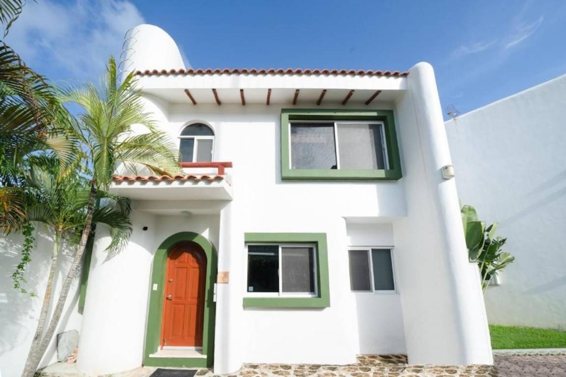 400 M² Villa ∙ 7 Habitaciones ∙ 19 Huéspedes - Playa del Carmen