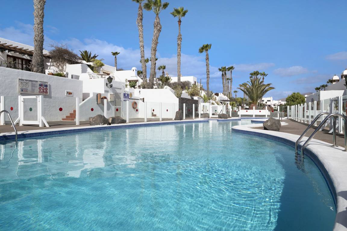 95 M² Apartamento ∙ 2 Habitaciones ∙ 5 Huéspedes - Playa Blanca
