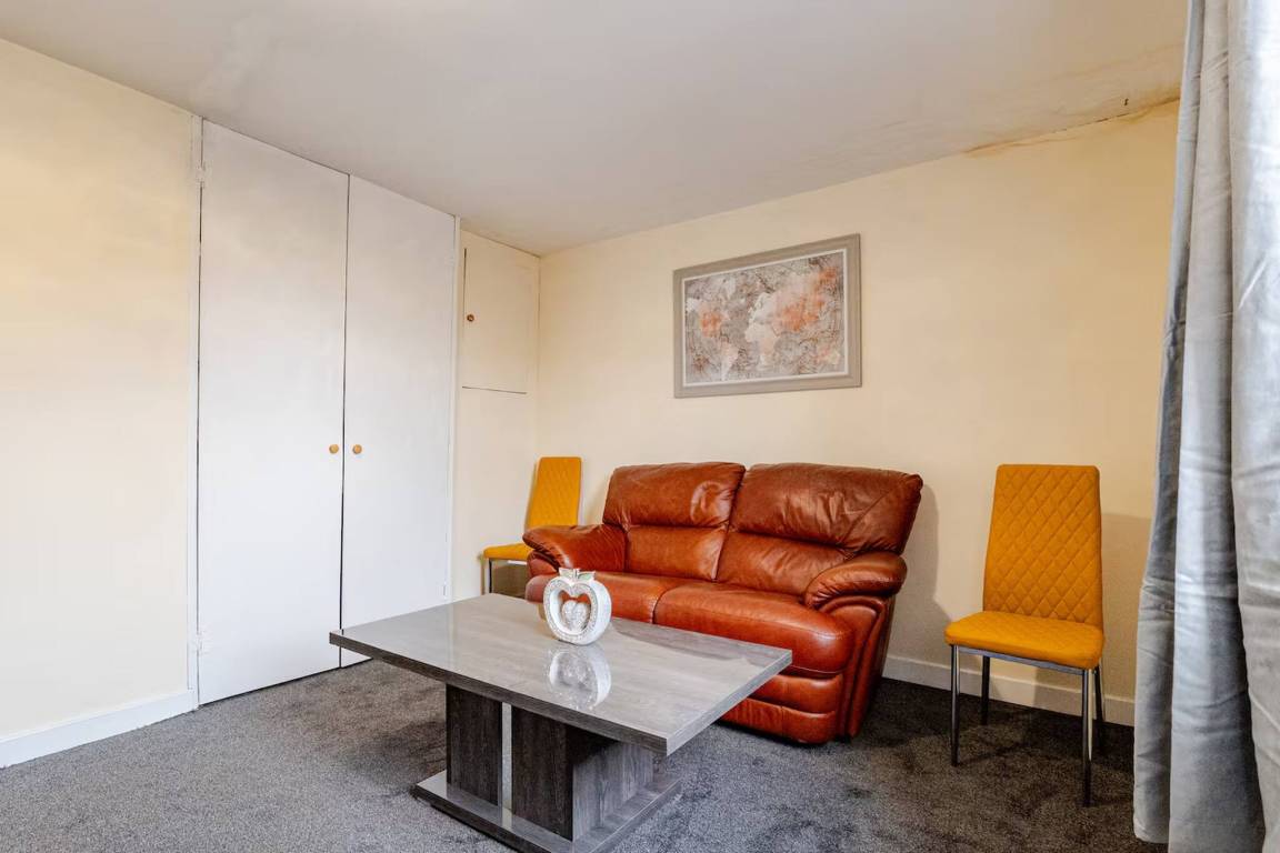 30 M² Apartment ∙ 1 Bedroom ∙ 4 Guests - Motherwell