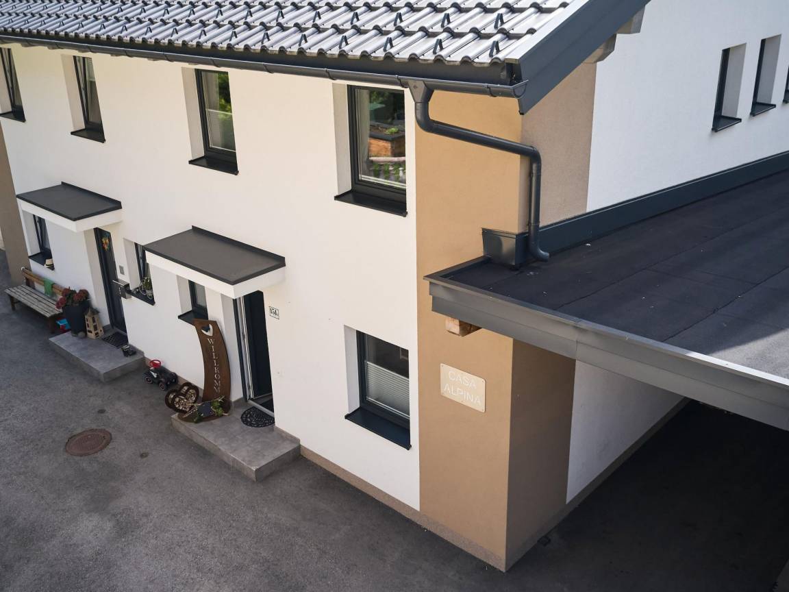 100 M² Ferienhaus ∙ 4 Schlafzimmer ∙ 10 Gäste - Goldegg