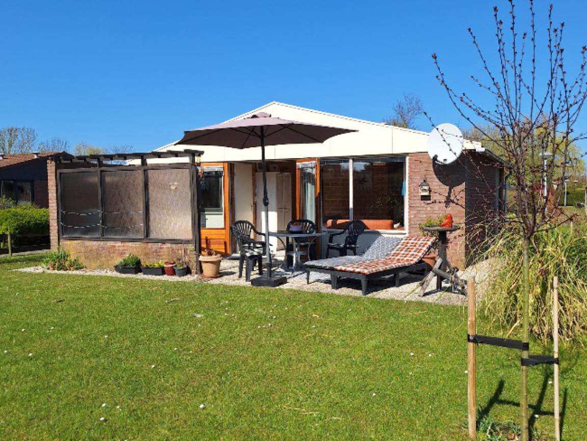 49 M² Ferienhaus ∙ 2 Schlafzimmer ∙ 4 Gäste - Sint Maartenszee