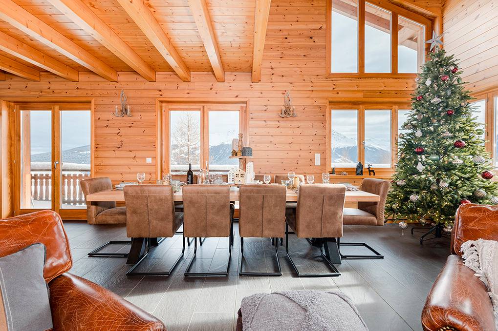 190 M² Maison De Vacances ∙ 4 Chambres ∙ 12 Personnes - Suisse